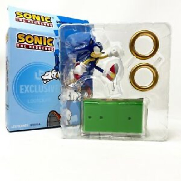 Sonic | Other | Sonic The Hedgehog 28 Sonic And Rings Sega Figurine ...